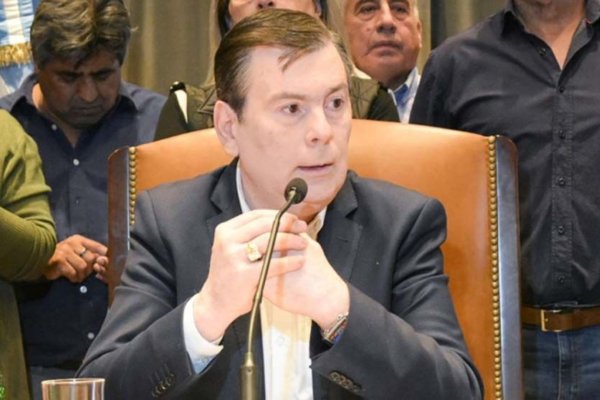 Zamora anunció bono de $ 200 mil y un aumento del 95% para la ...