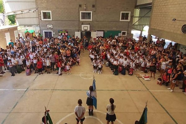 El Gobierno volvió a eximir a colegios privados de aportes patronales ...