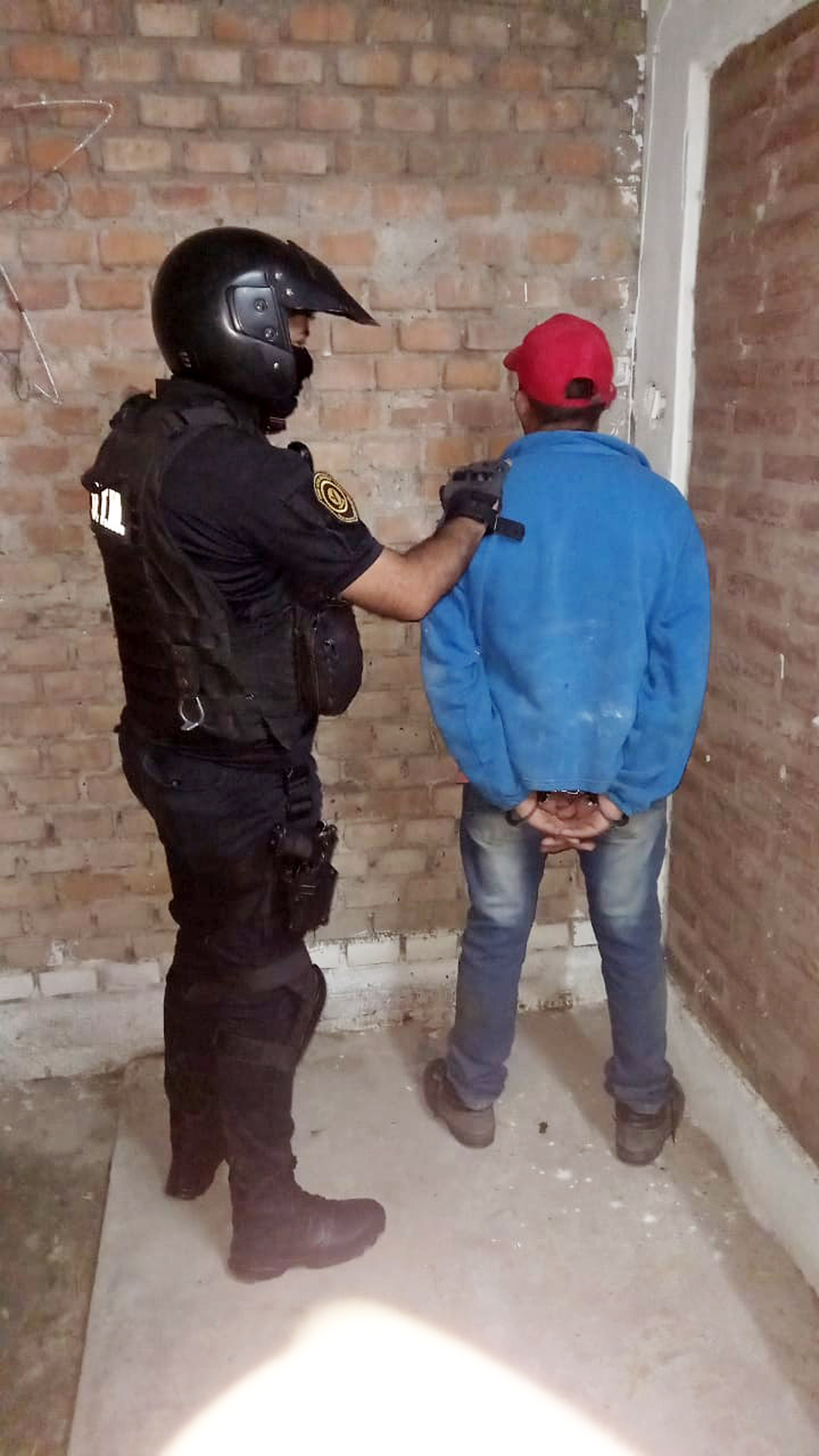 Le sustrajo $ 600.000 a su patrón y se ocultó en el baño: fue apresado ...
