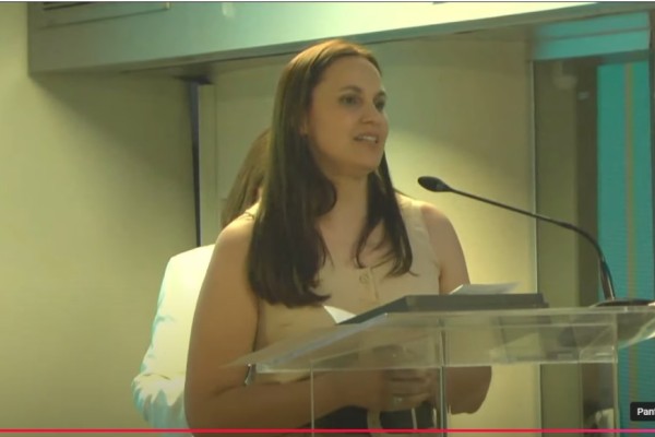 La Dra. Elizabeth del Valle Macedo ganó el premio al Médico Solidario ...