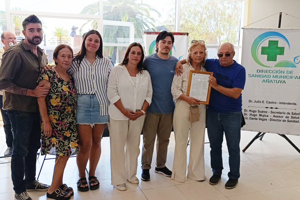 Reconocimiento a familiares del Dr. Suárez, tras su muerte | Nuevo ...