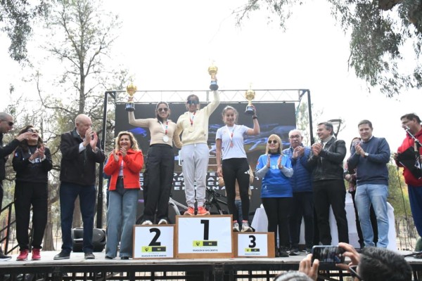 Fuentes y Dapello encabezaron la premiación de la maratón por los 60 ...