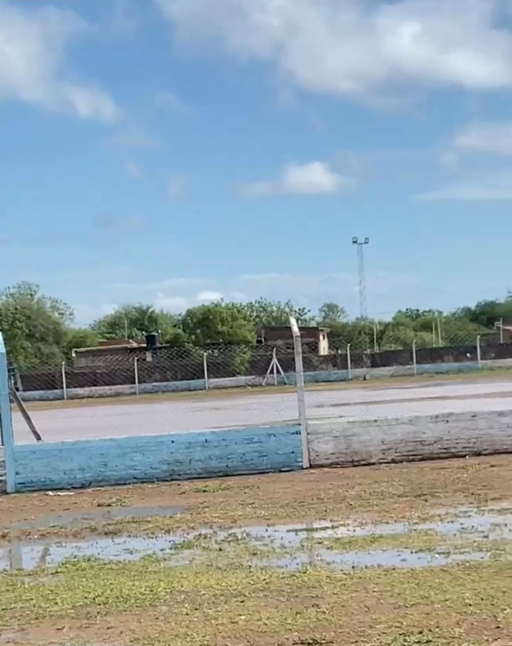 Suspendieron el partido por el mal estado del campo de juego | Nuevo Diario Web