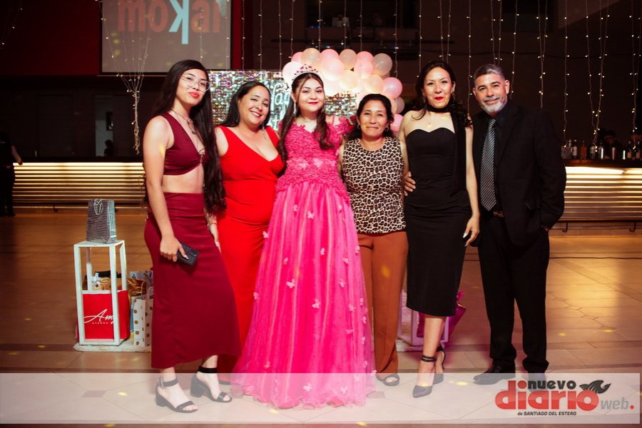 FOTOS | Los 15 años de Constanza Tolosa Luna | Nuevo Diario Web