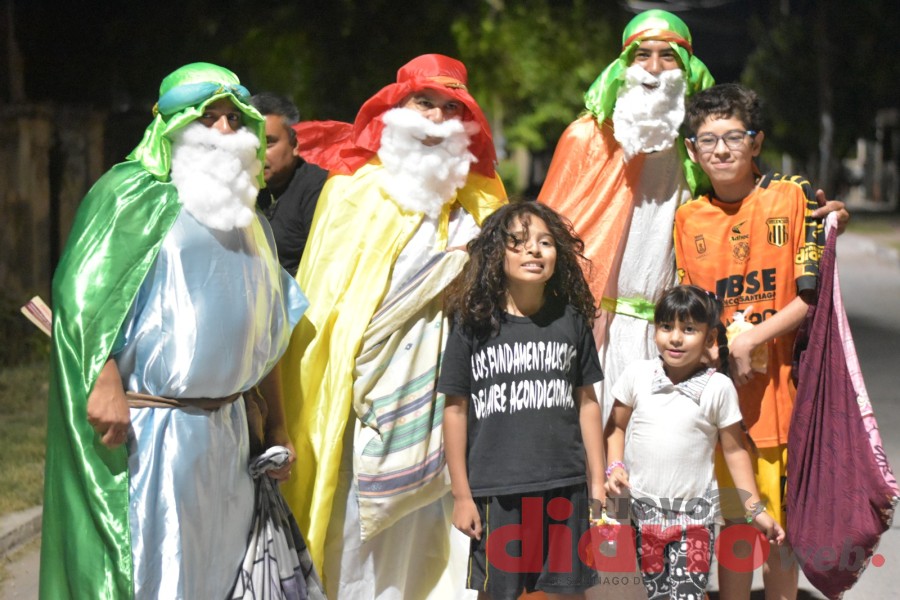 Melchor, Gaspar y Baltasar, los Reyes Magos, recorrieron esta noche el ...